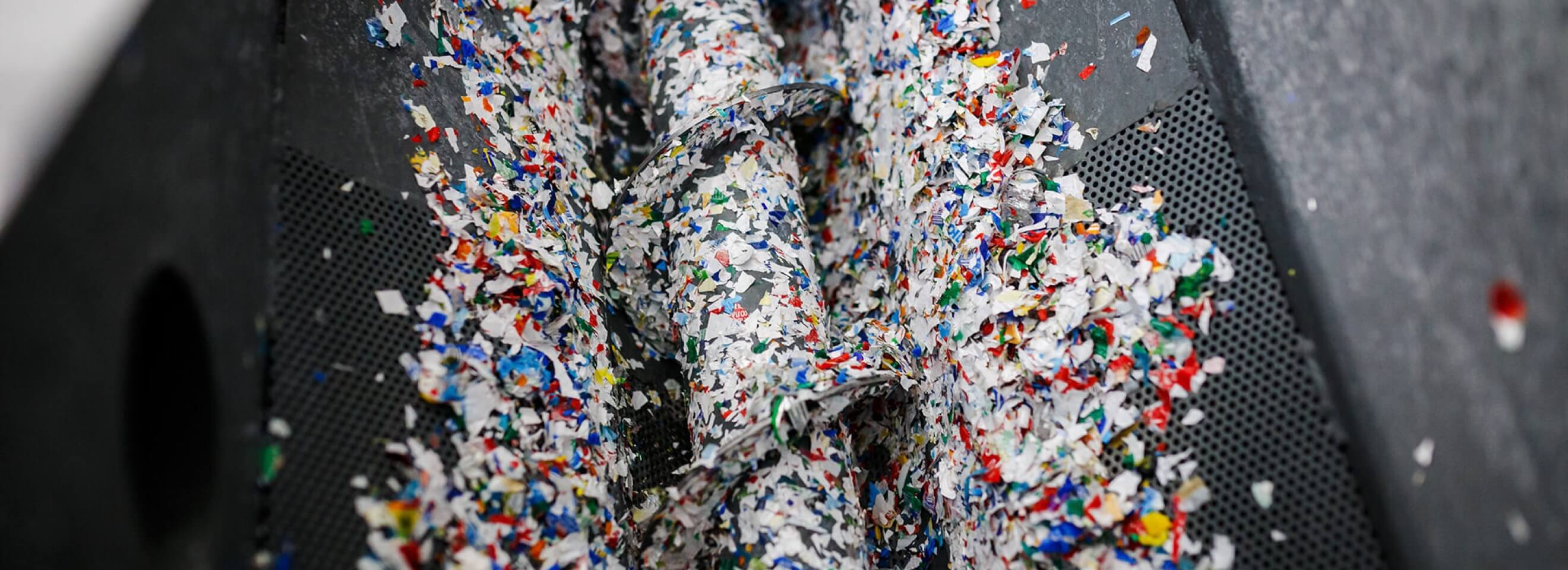 Innovative recycling for less plastic waste | Covestro AG